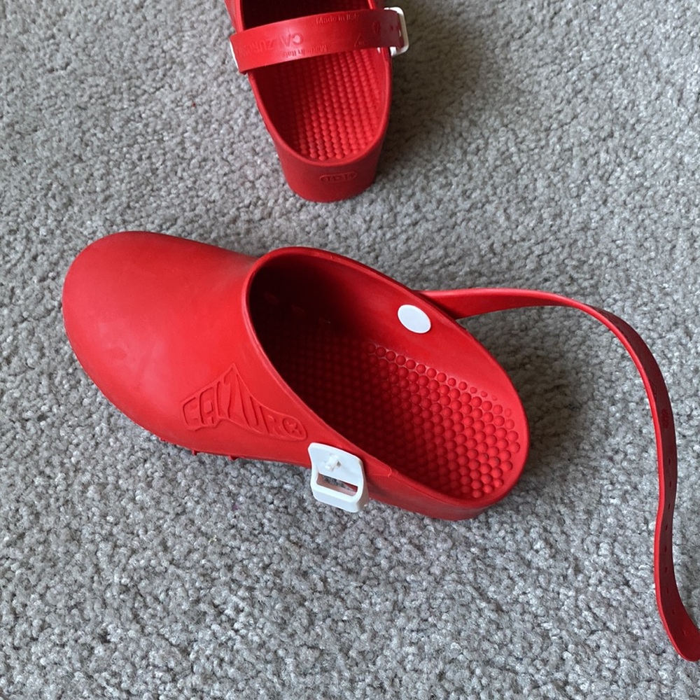 Light Calzuro Clogs: The Extra Light Professional Clo… - Gem
